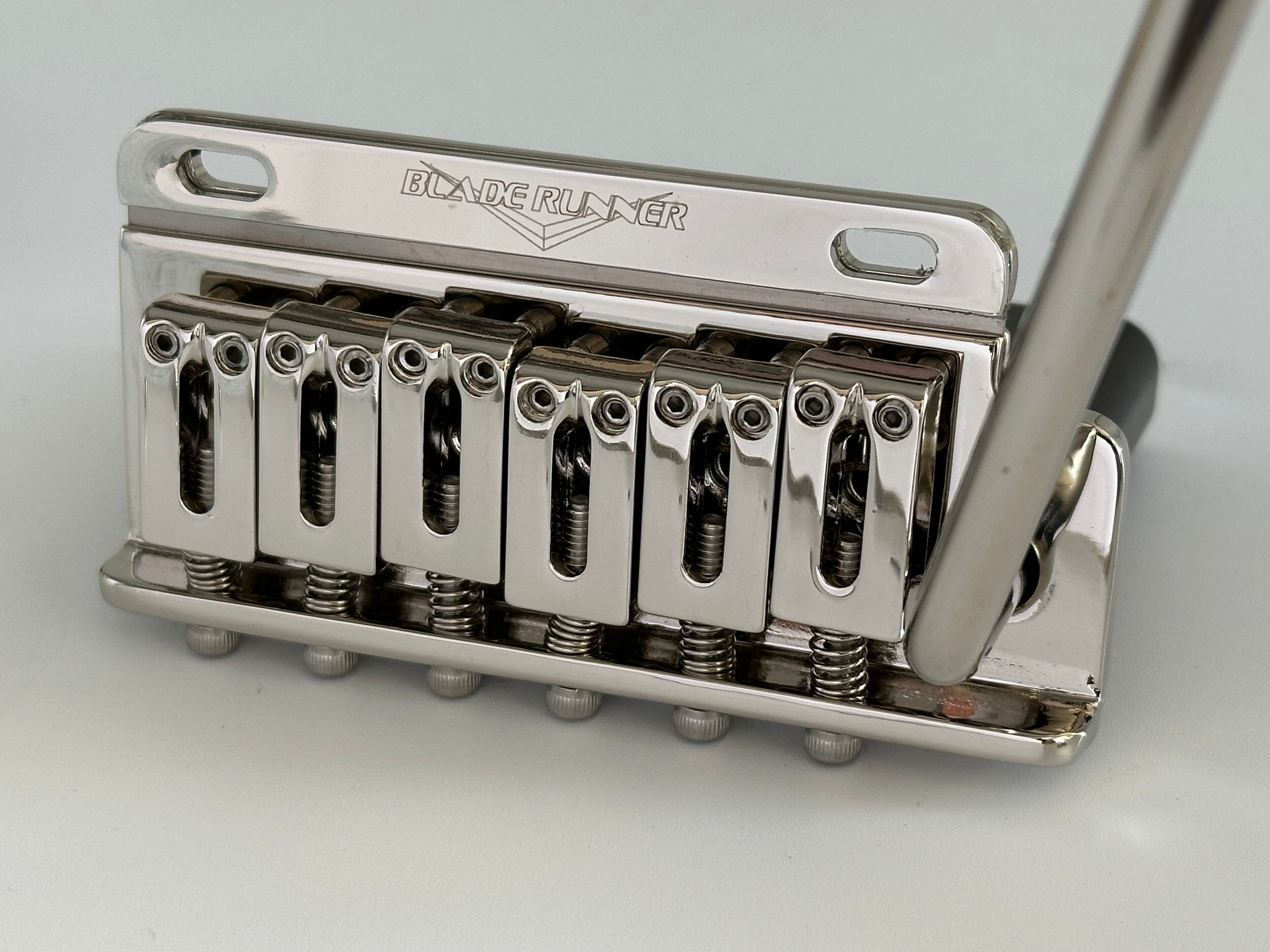 Customizing Electric Guitar: Bridge Upgrade Tips - SuperVee